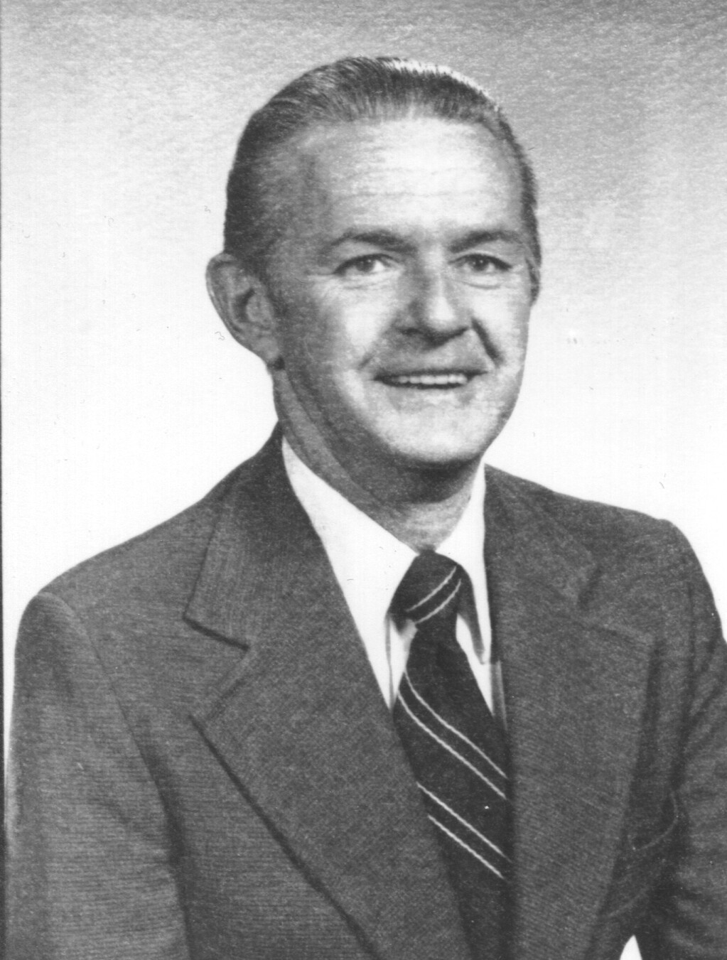 Philip M. Anderson Memorial Endowment - Scholarships