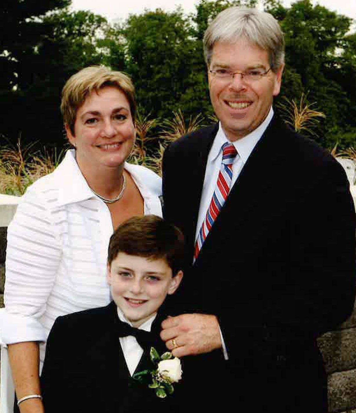 Shara Family Scholarship - Scholarships