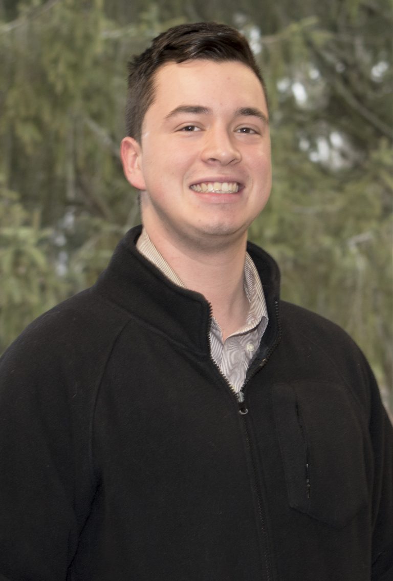 Daniel Arce Scholarship - Scholarships