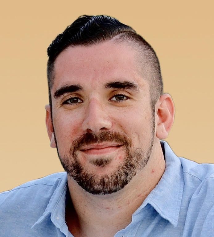 Molchan Family Book Scholarship - Scholarships